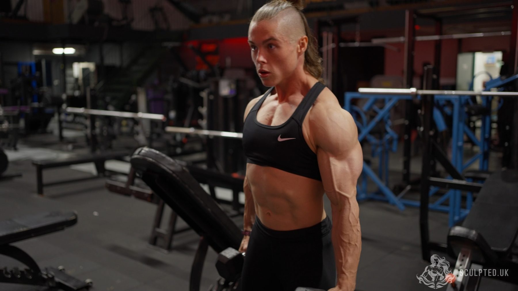 Sara Bradley – Upper Body Workout – 4K – Sculpted